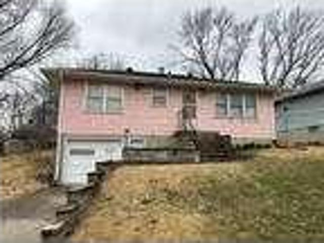 3 bedroom in Kansas City MO 64126
