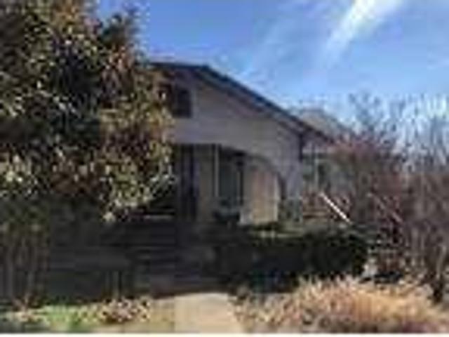 3 bedroom in Kansas City MO 64132