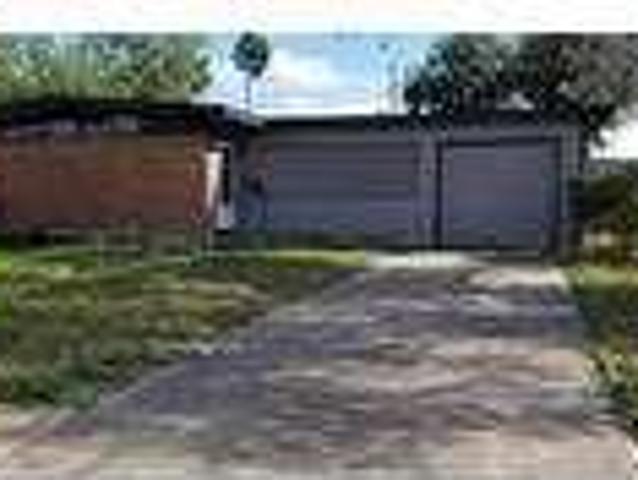 3 bedroom in Kingsville Texas 78363