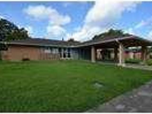 3 bedroom in Houston Texas 77045