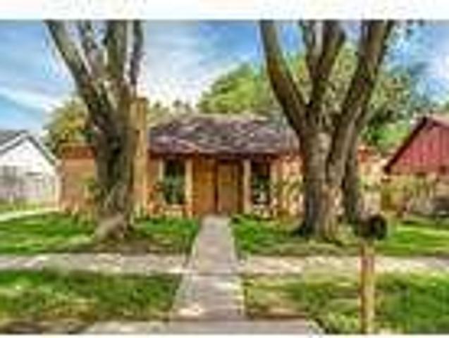 3 bedroom in Houston Texas 77059