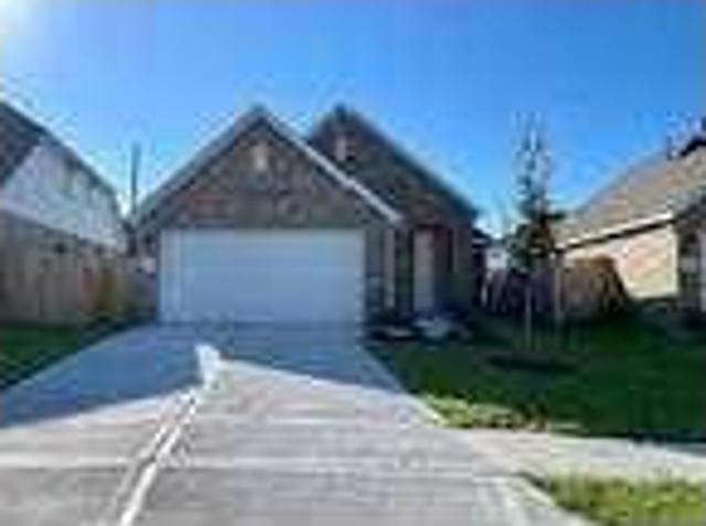 3 bedroom in Houston Texas 77066