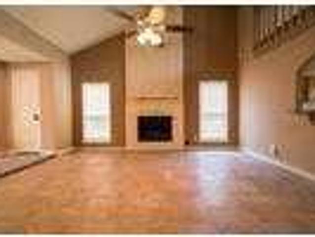 3 bedroom in Houston Texas 77086