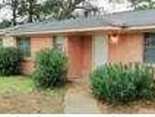 3 bedroom in Houston Texas 77026