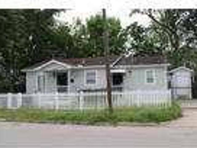 3 bedroom in Houston TX 77022