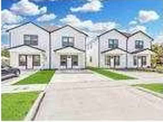 3 bedroom in Houston TX 77028