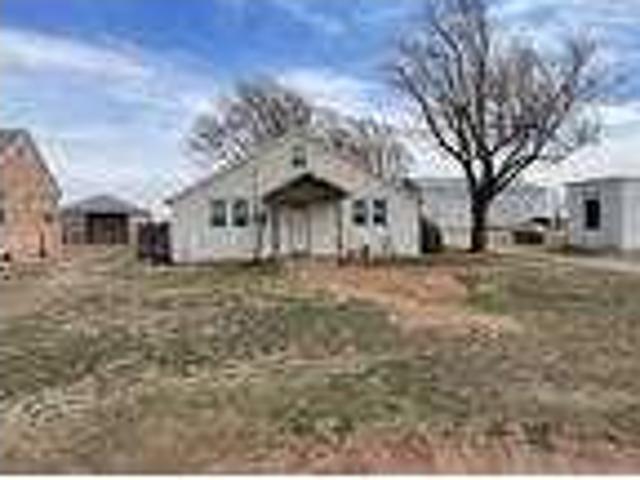 3 bedroom in Hopeton OK 73717