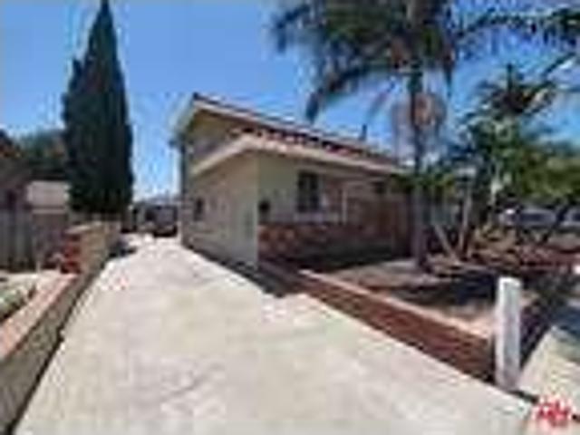 3 bedroom in Hawthorne California 90250