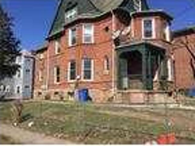 3 bedroom in Hartford Connecticut 06120
