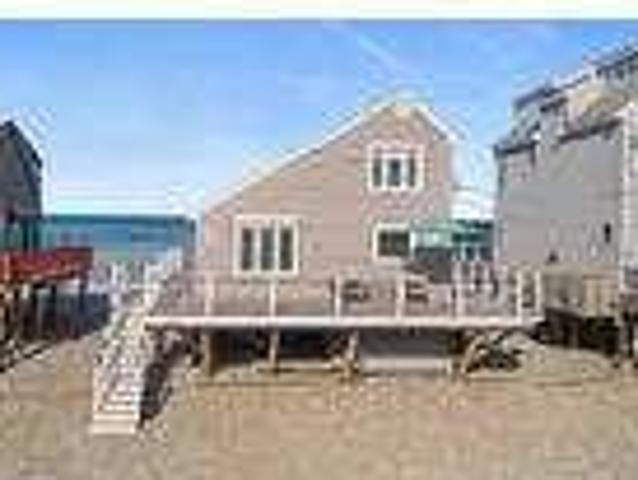 3 bedroom in Humarock MA 02066