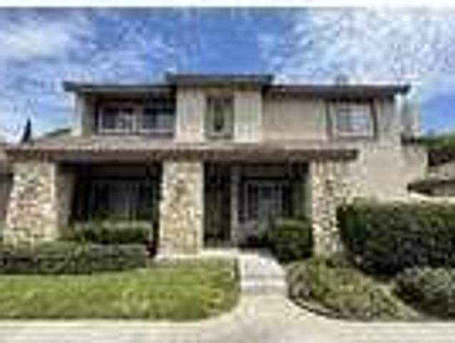 3 bedroom in Irvine California 92614