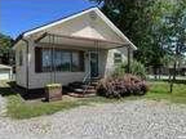 3 bedroom in Johnston City Illinois 62951