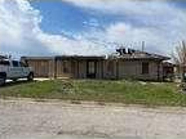 3 bedroom in Jacksboro TX 76458