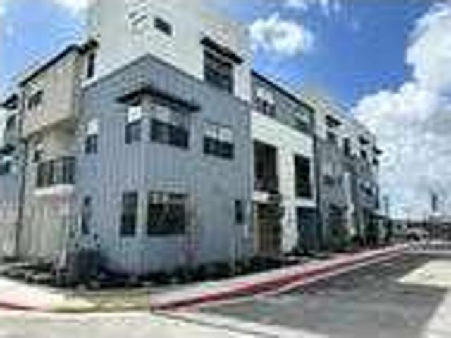 3 bedroom in Ontario CA 91764