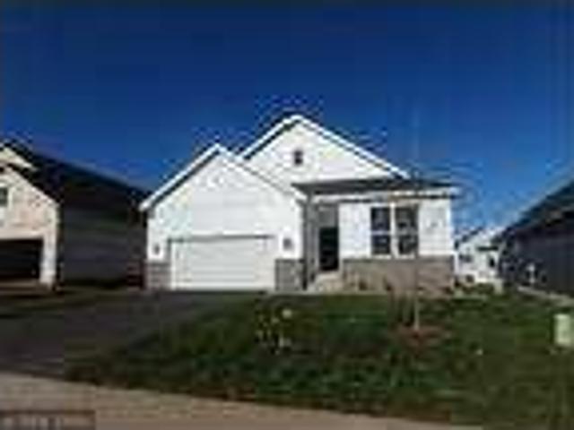 3 bedroom in Oakdale MN 55128
