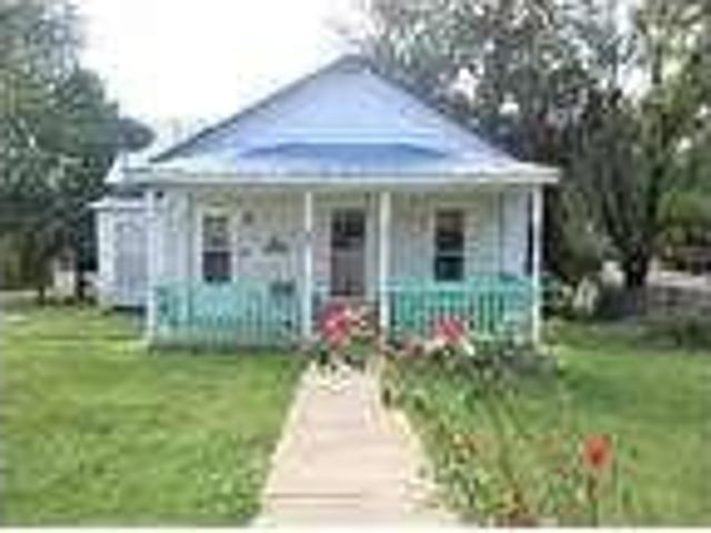 3 bedroom in Louisiana Missouri 63353
