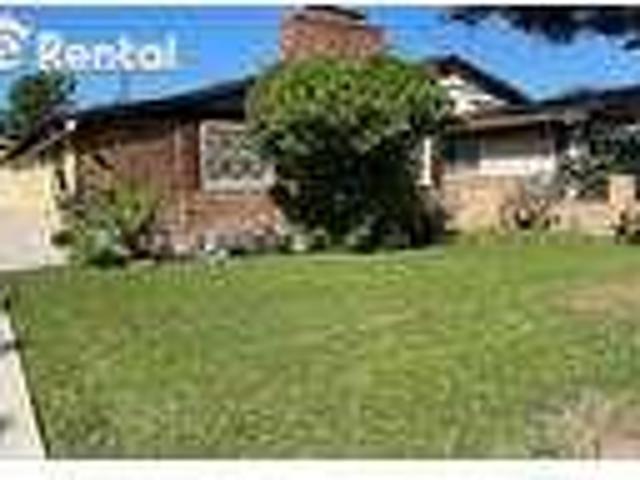 3 bedroom in Los Angeles CA 91506