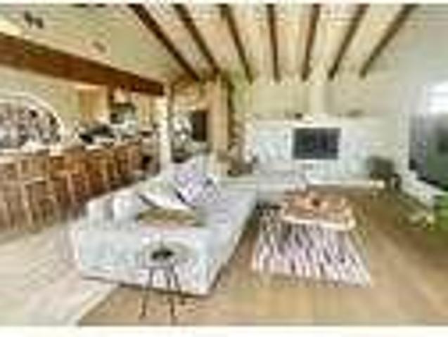 3 Bedroom In Los Angeles CA 91605
