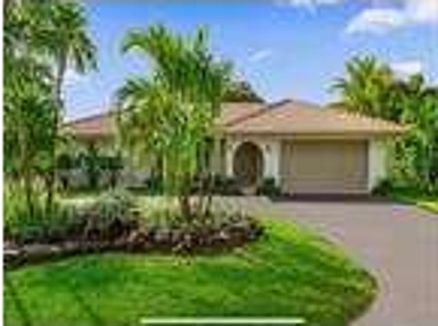 3 bedroom in Lake Clarke Shores Florida 33406