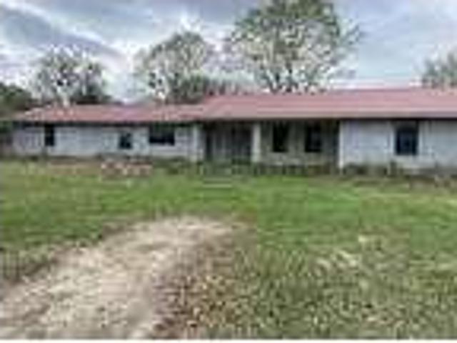 3 bedroom in Lucedale MS 39452