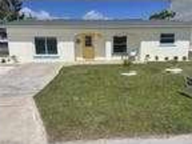 3 bedroom in Matlacha FL 33993