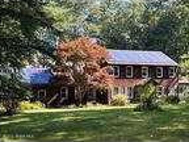 3 bedroom in Malta New York 12020
