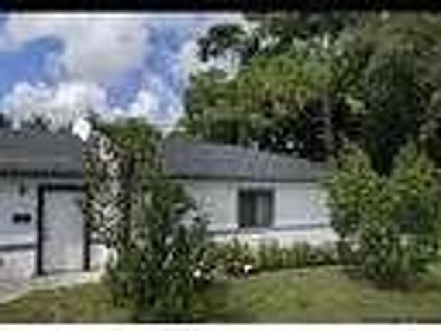 3 bedroom in Miami FL 33147