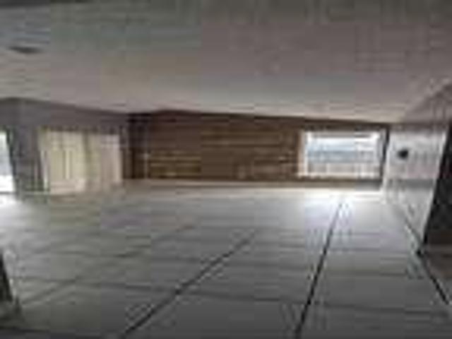 3 bedroom in Miami Florida 33185