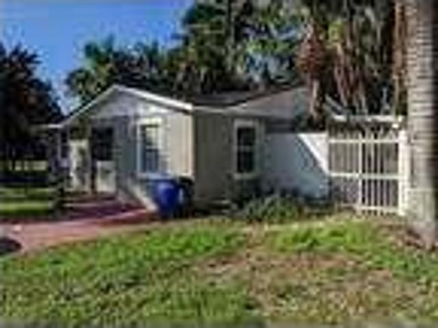 3 bedroom in North Fort Myers FL 33903
