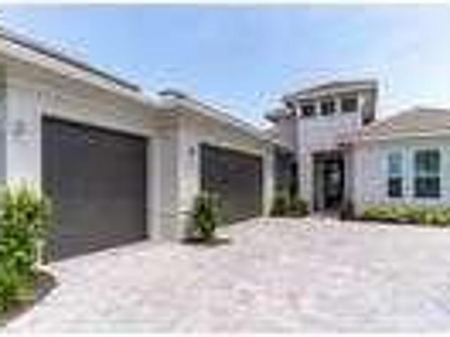 3 bedroom in Naples Florida 34114