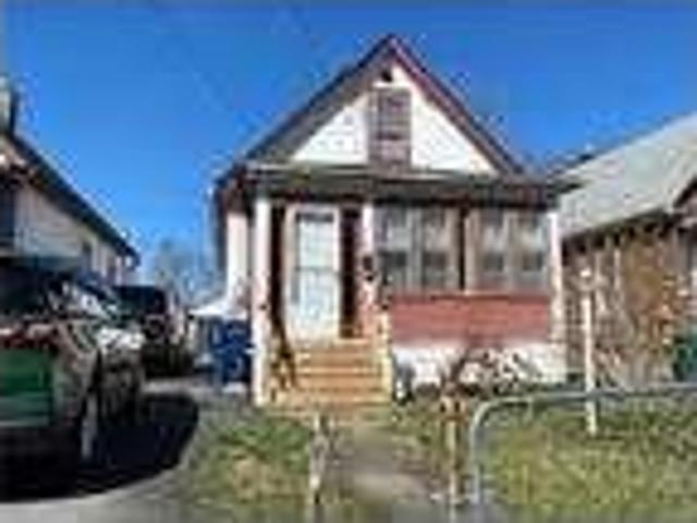 3 bedroom in Niagara Falls New York 14305