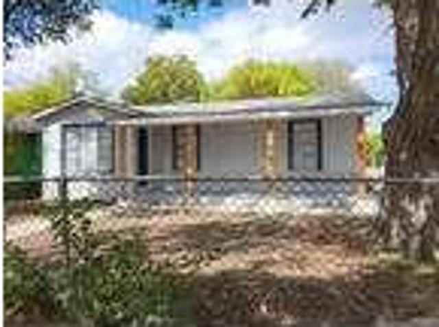3 bedroom in San Antonio TX 78211