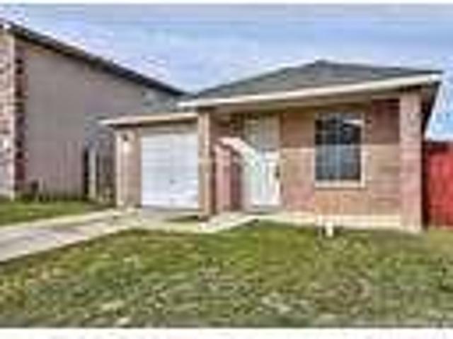 3 bedroom in San Antonio TX 78245