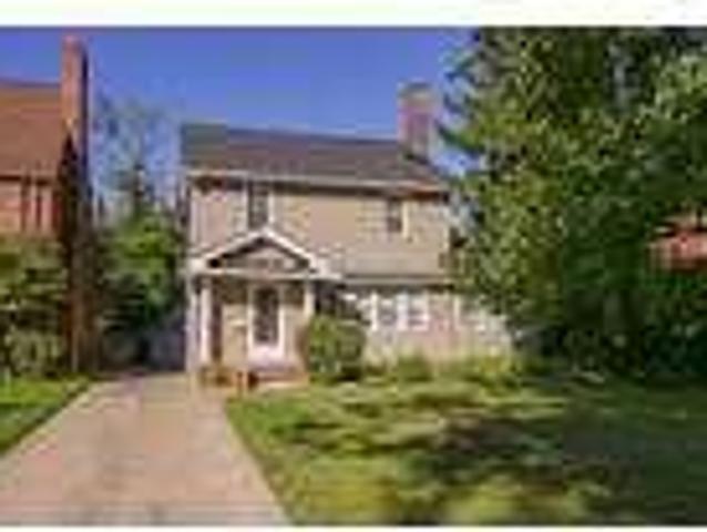 3 bedroom in Shaker Heights Ohio 44120