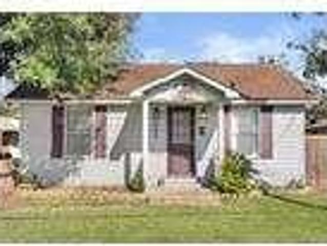 3 bedroom in Sulphur LA 70663