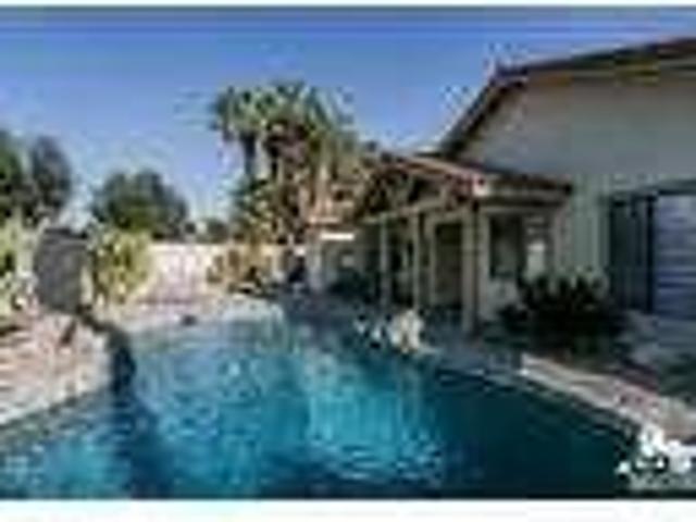 3 bedroom in Palm Desert California 92260
