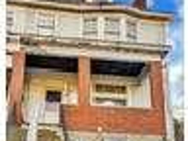3 bedroom in Pittsburgh PA 15220