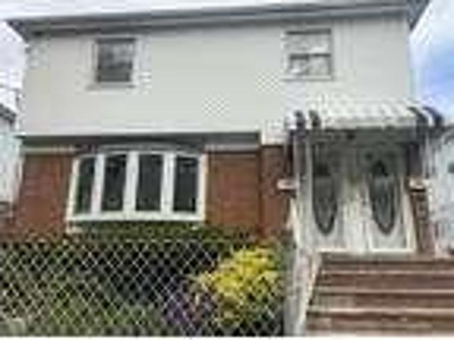 3 bedroom in Rosedale New York 11422