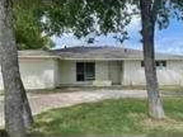 3 bedroom in Rosharon Texas 77583