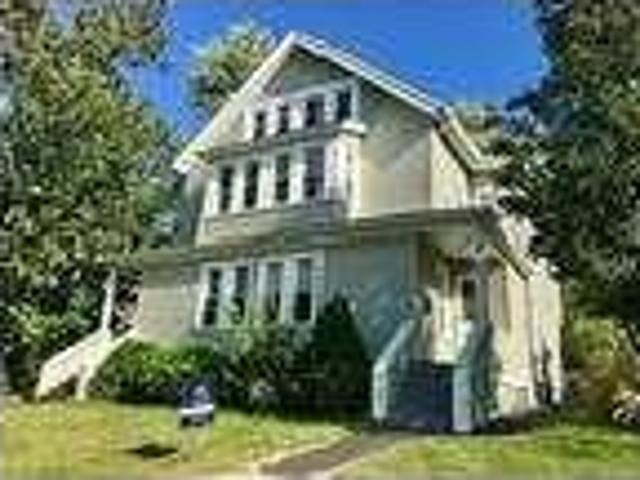 3 bedroom in Wallingford CT 06492