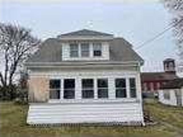 3 bedroom in Weedsport NY 13166