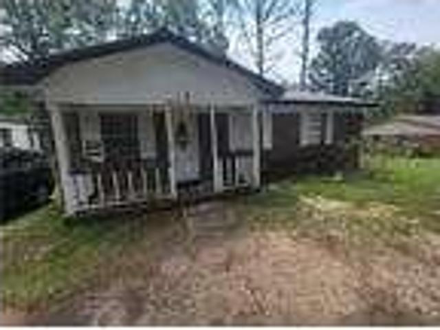 3 bedroom in Thomasville Alabama 36784