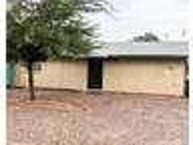 3 bedroom in Tucson Arizona 85705