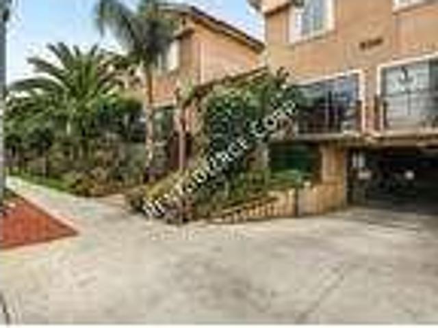 3 bedroom in Van Nuys CA 91401