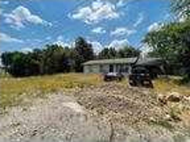 3 bedroom in Viola Arkansas 72576