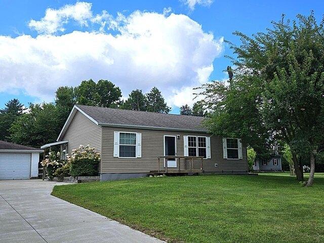 3 bedroom, Iola WI 54945 94202511