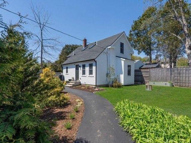 3 bedroom, Ipswich MA 01938 102412782