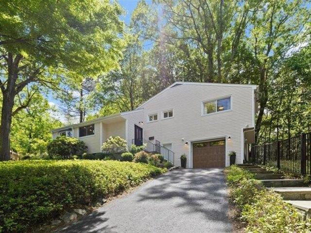 3 bedroom, Irvington NY 10533 LS90955111
