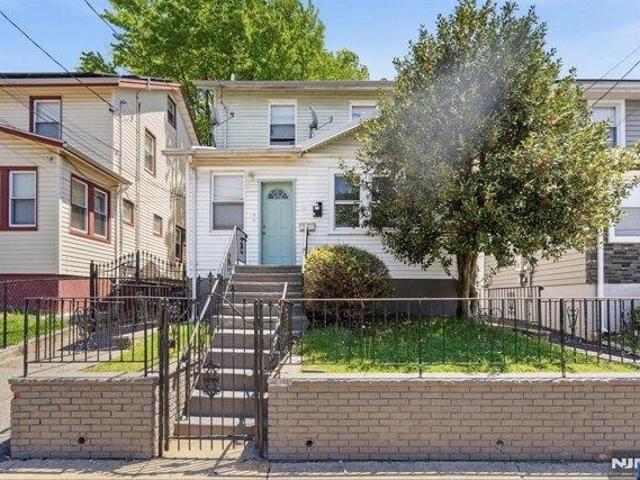 3 bedroom, Irvington NJ 07111 105123175