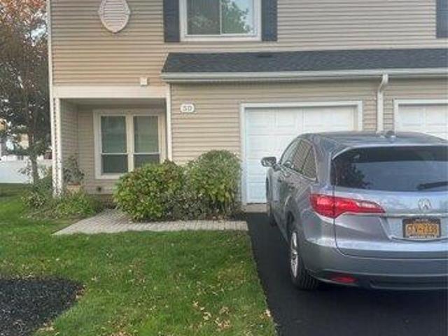 3 bedroom, Island Park NY 11558 96079280